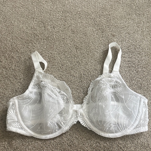 Bali | Intimates & Sleepwear | Bali White Floral Lace Desire Underwire ...